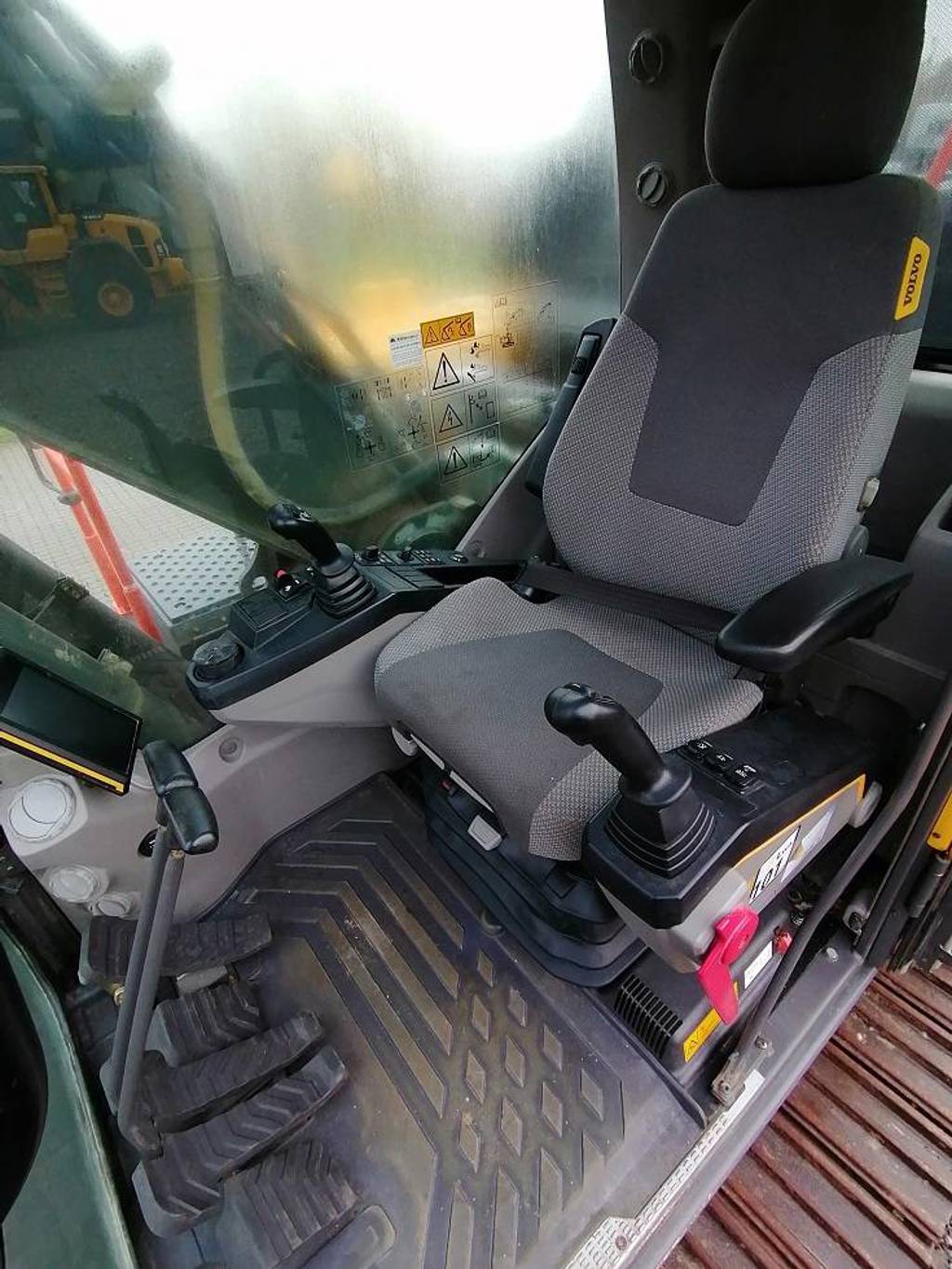Volvo EC 160 E | Swecon Anläggningsmaskiner AB