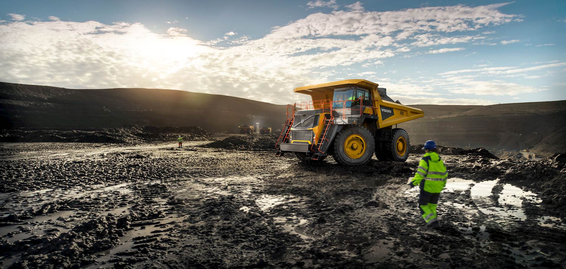 Tipptruck | Volvo R100 | Swecon